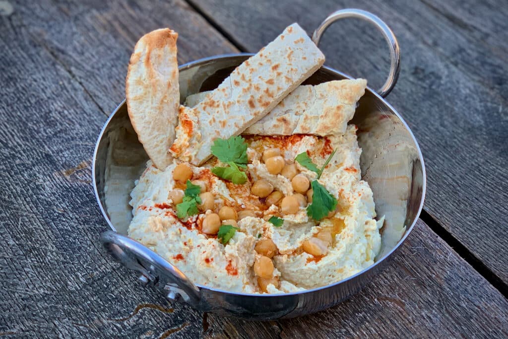 Smoked chickpea hummus - Meat Smoke Fire